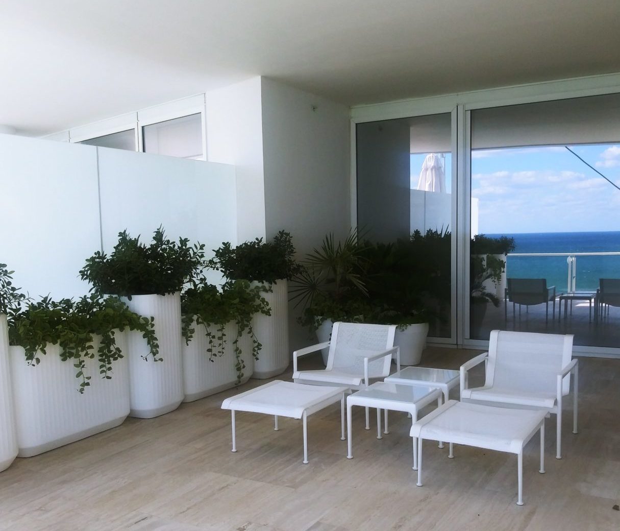 Using Pots To Grow Your Garden Plants - Crescent Garden