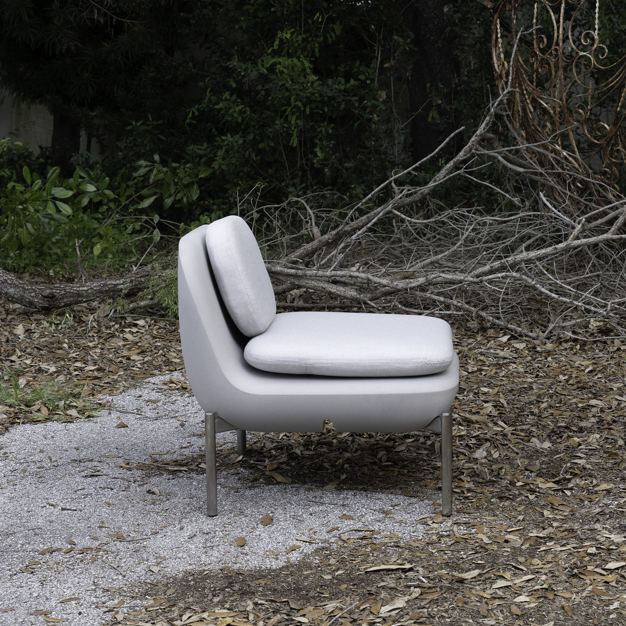 Elements Lounge Chair - Crescent Garden